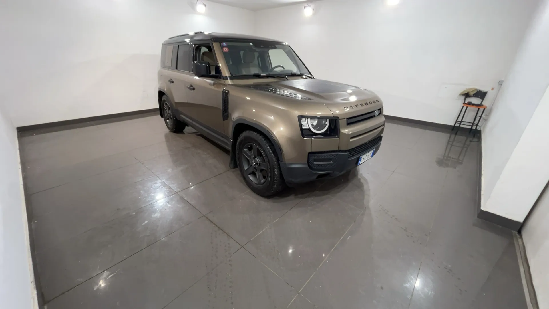 Land Rover Defender S 2.0d SD4 AWD 240cv Auto in Vendita - Prezzo 49. ...